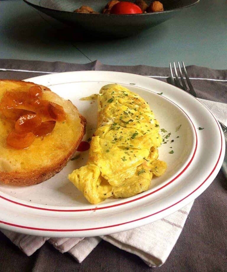 Fines Herbes Omelet - Pinch and Swirl