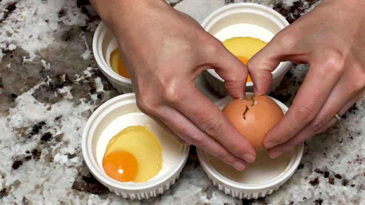Easy Baked Eggs (Shirred Eggs) - Pinch and Swirl