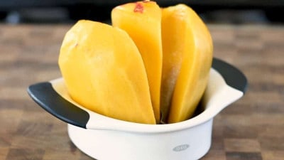 Easy and Delicious Mango Avocado Salsa - Pinch and Swirl