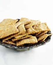 Lavosh Crackers (w/ Sesame Seeds & Olive OIl) - Pinch and Swirl