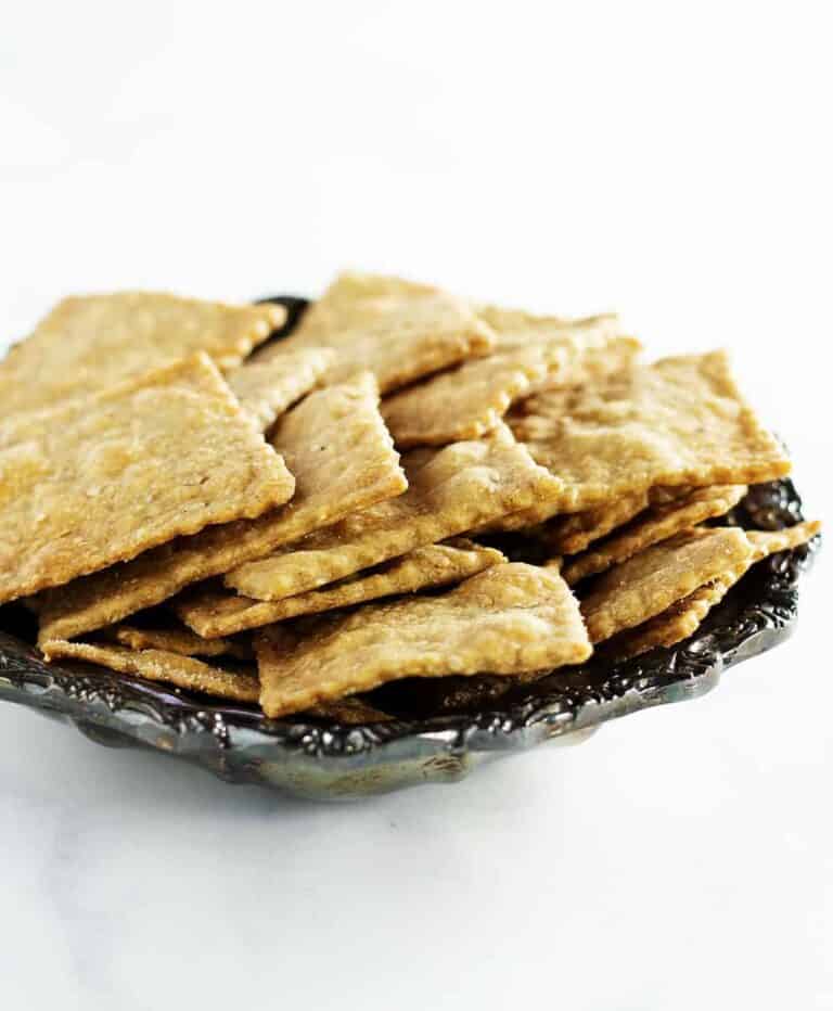 Lavosh Crackers (w/ Sesame Seeds & Olive OIl) - Pinch and Swirl