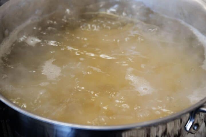 Fast and Easy Lemon Garlic Pasta - Pinch and Swirl