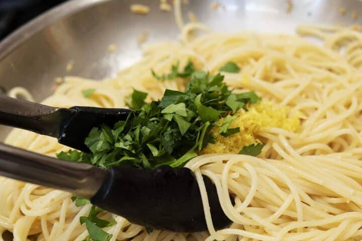 Fast and Easy Lemon Garlic Pasta - Pinch and Swirl