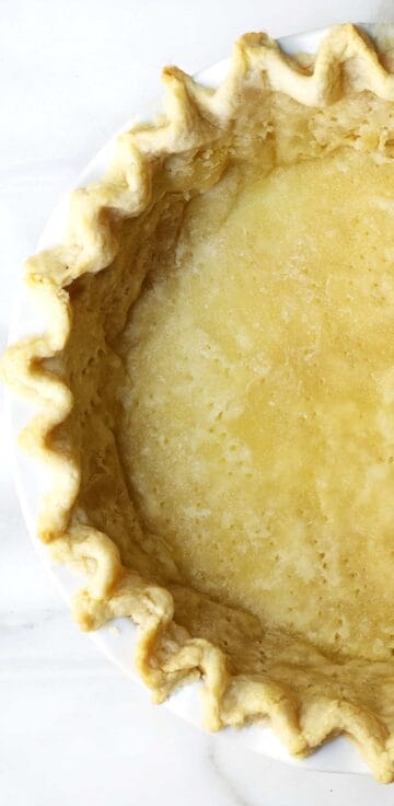 Lard Pie Crust (Ultra flaky and flavorful!) - Pinch and Swirl