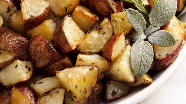 Italian Roasted Potatoes (Easy, Crispy and Creamy!) - Pinch and Swirl