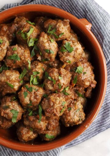 Spanish Meatballs (like those in Madrid tapas bars) - Pinch and Swirl