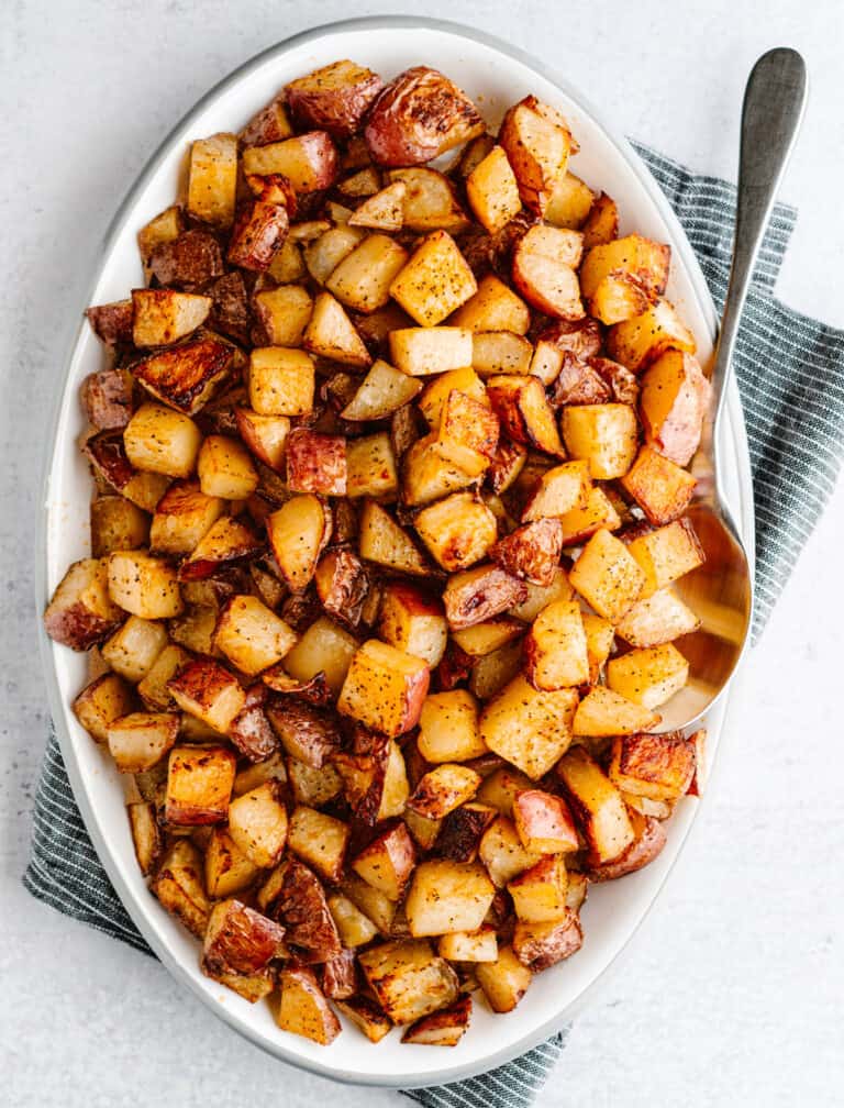 Cajun Potatoes (Crispy, creamy & spicy!) - Pinch and Swirl