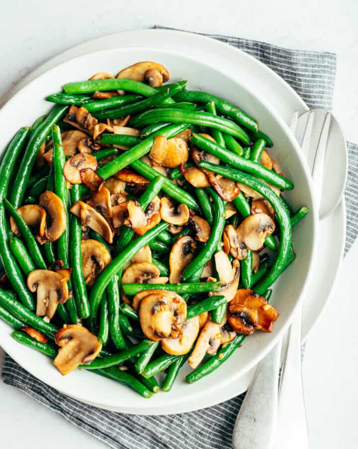 Green Beans and Mushrooms - Pinch and Swirl