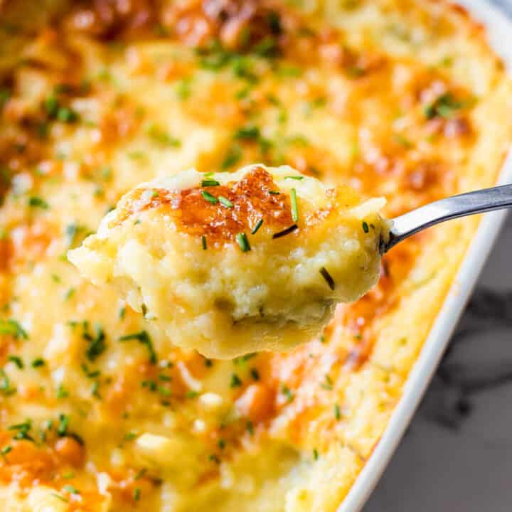 Cheesy Mashed Potatoes - Pinch and Swirl