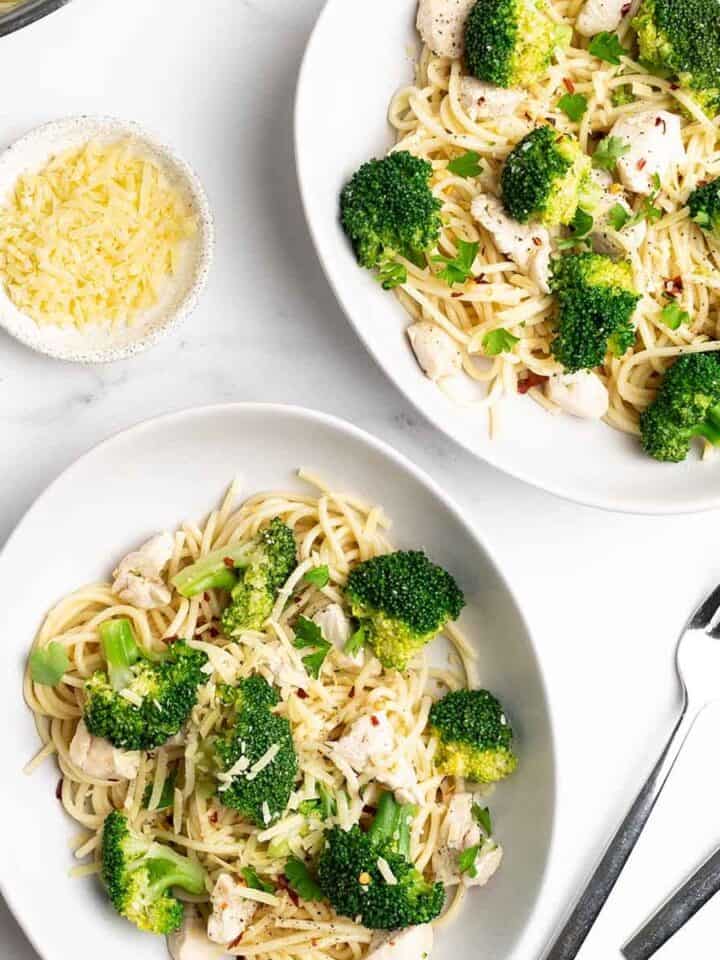 Broccoli Pasta (20 minute recipe!) - Pinch and Swirl
