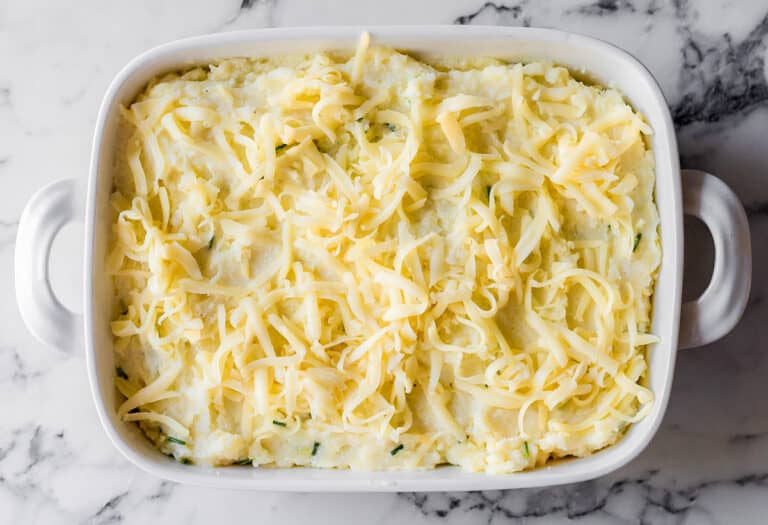 Cheesy Mashed Potatoes - Pinch and Swirl