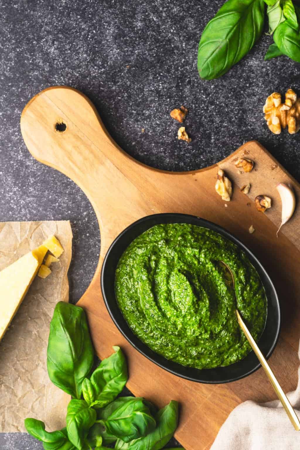 Spinach Pesto (10-minute Recipe) - Pinch and Swirl