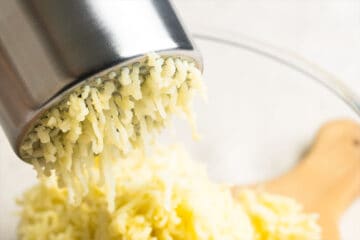 Sour Cream Mashed Potatoes - Pinch and Swirl