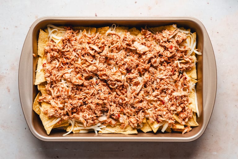 Easy Sheet Pan Shredded Chicken Nachos (Ready in 20 Minutes!) - Pinch ...