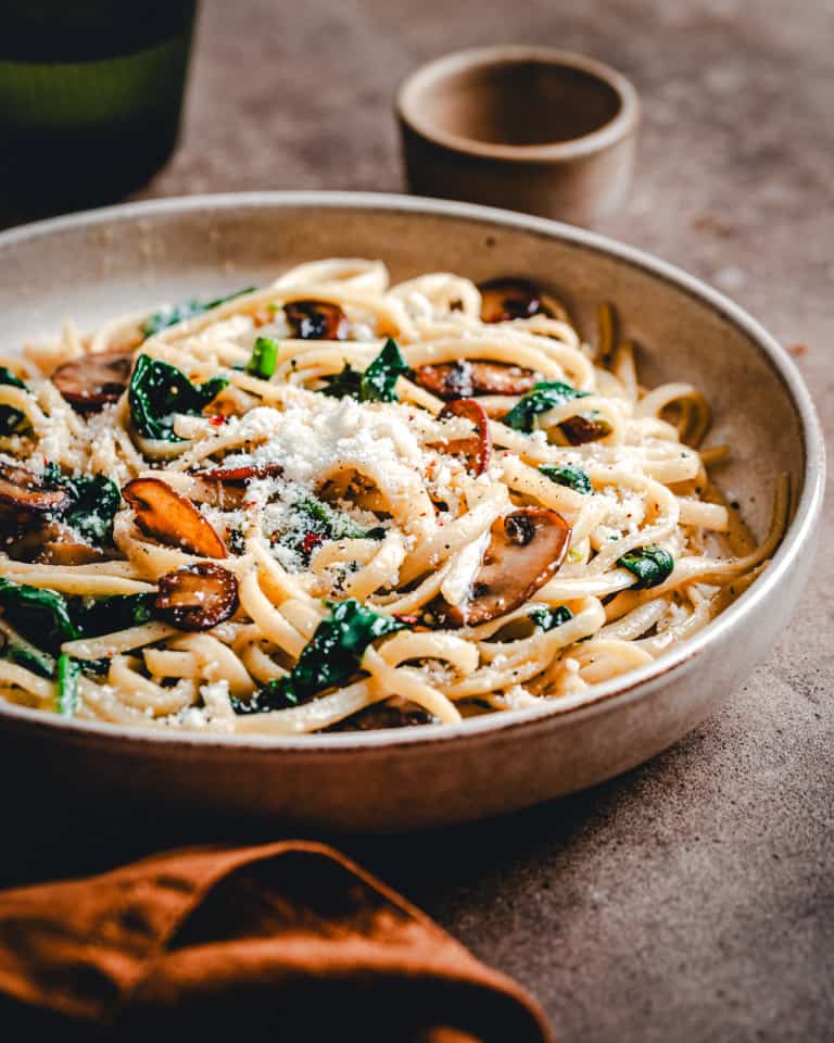 Spinach Mushroom Pasta - Pinch and Swirl