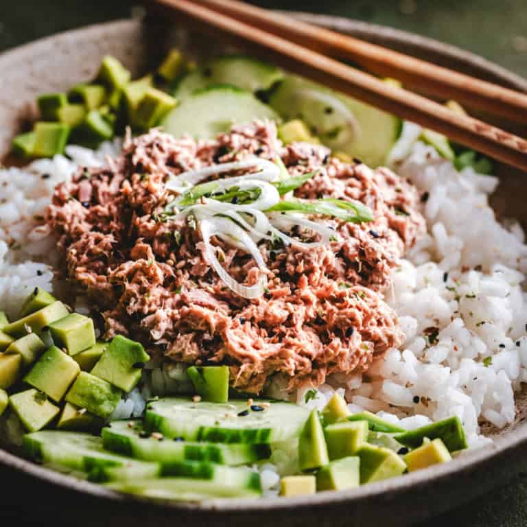 Tuna Rice Bowl – 15-Min Spicy Lunch with Avocado - Pinch and Swirl