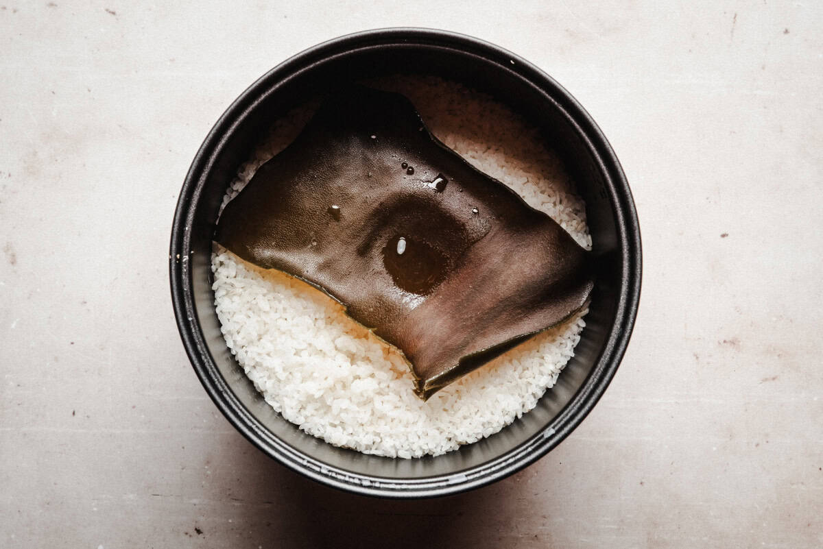 Rice Cooker Sushi Rice Recipe (Easy + Authentic) - Pinch and Swirl