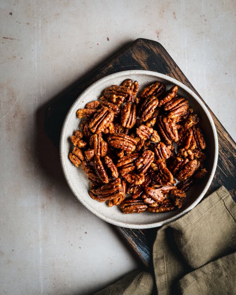 Praline Pecans (10-Minute Stovetop Method) - Pinch and Swirl